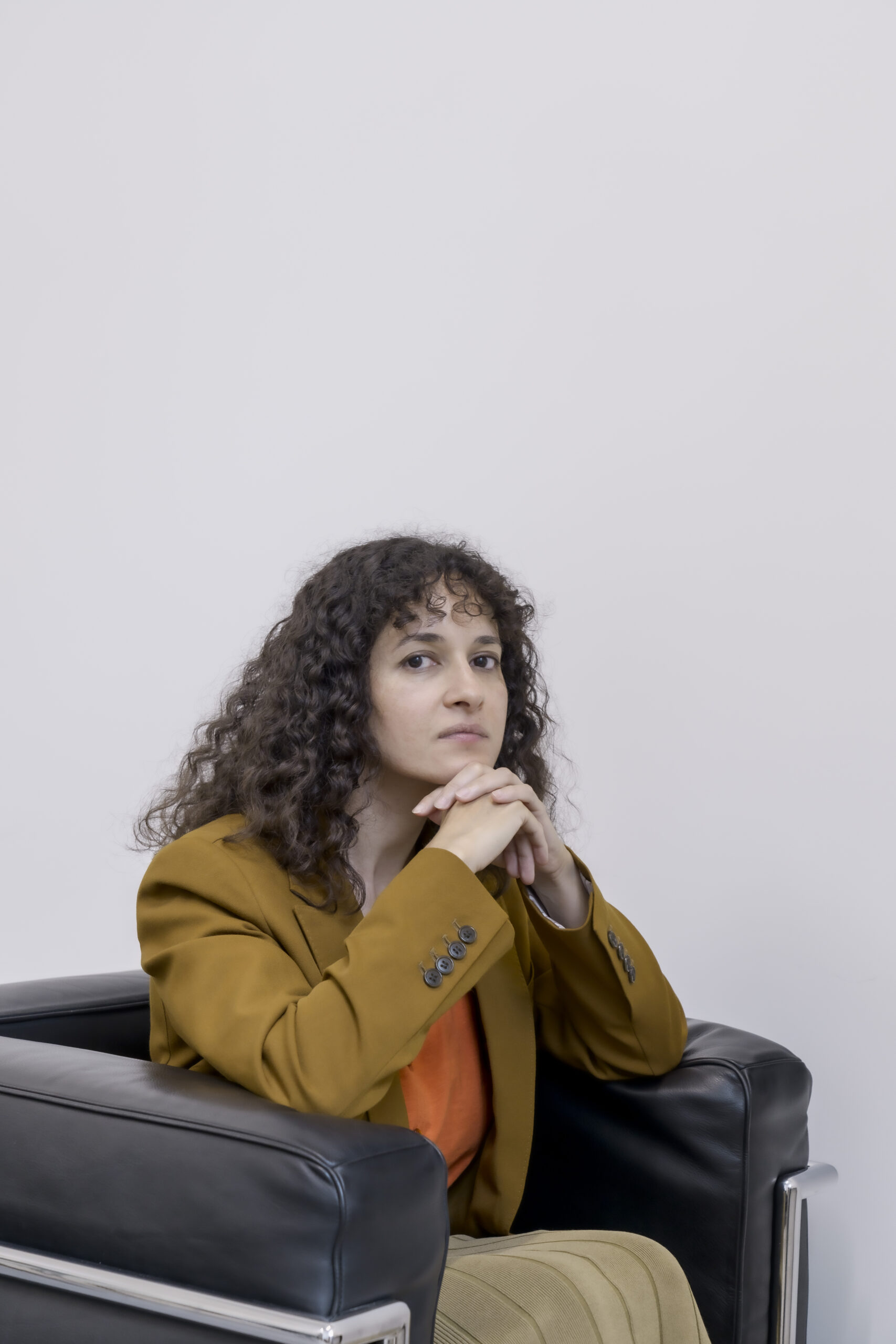 Stéphanie Saadé – www.swanachronicles.co