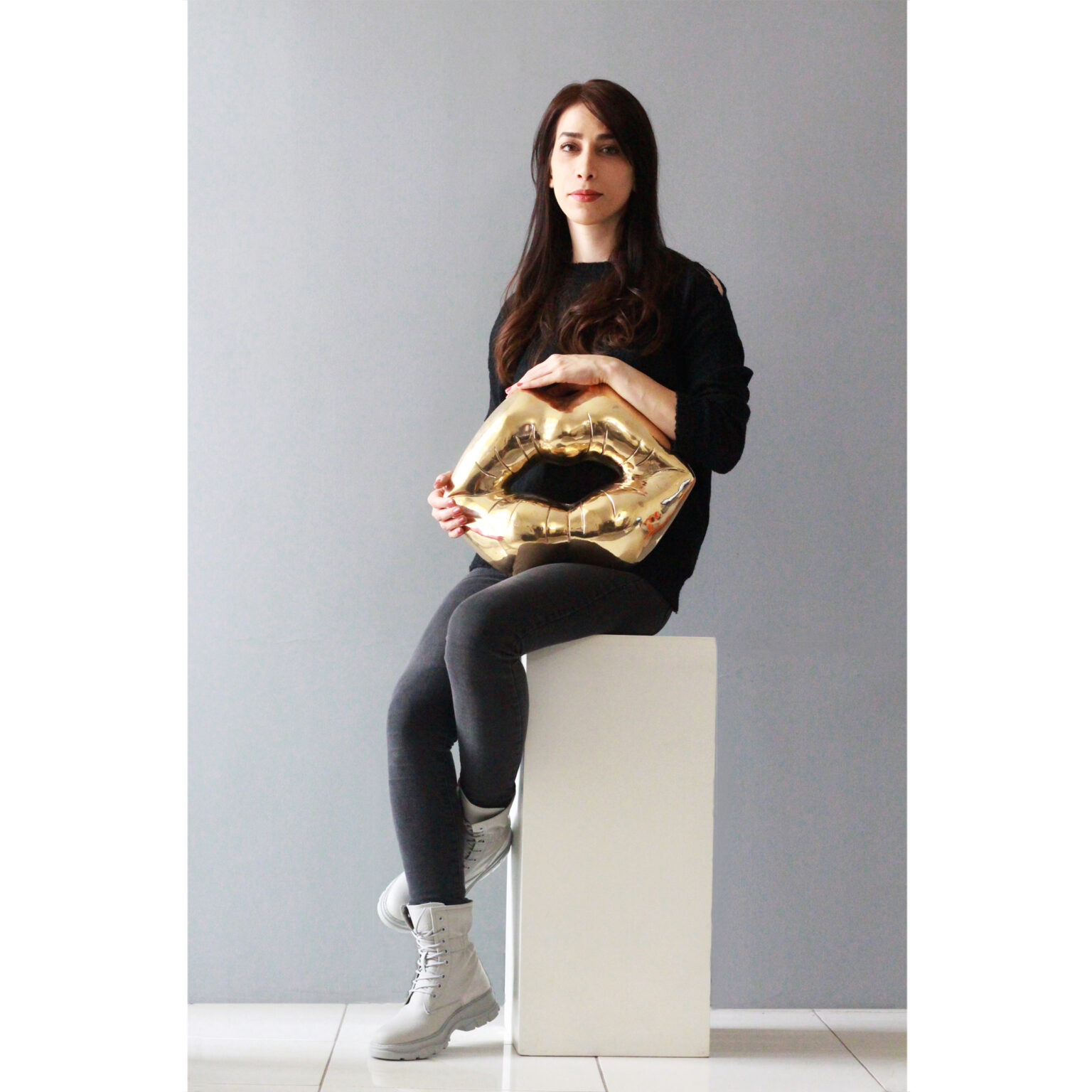 Sara Rahanjam – www.swanachronicles.co